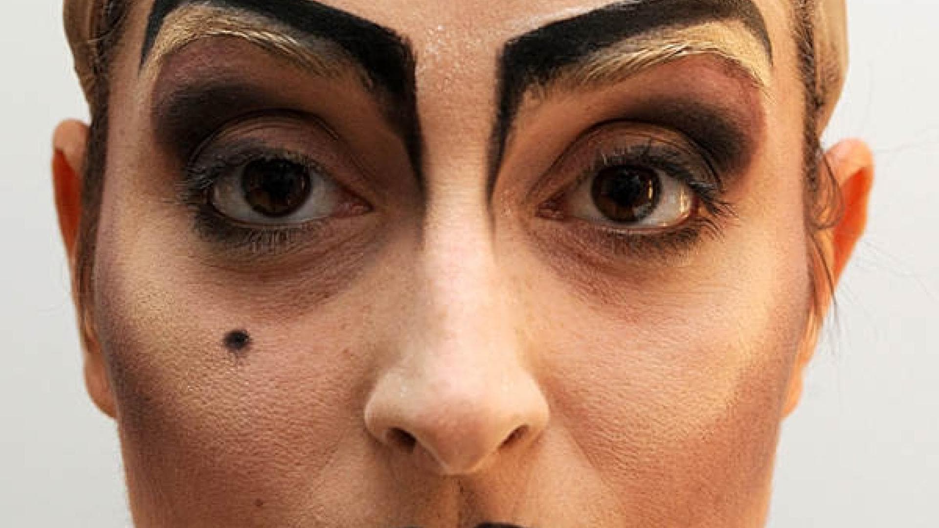 Step 4: Dunkles Augen Make-up
