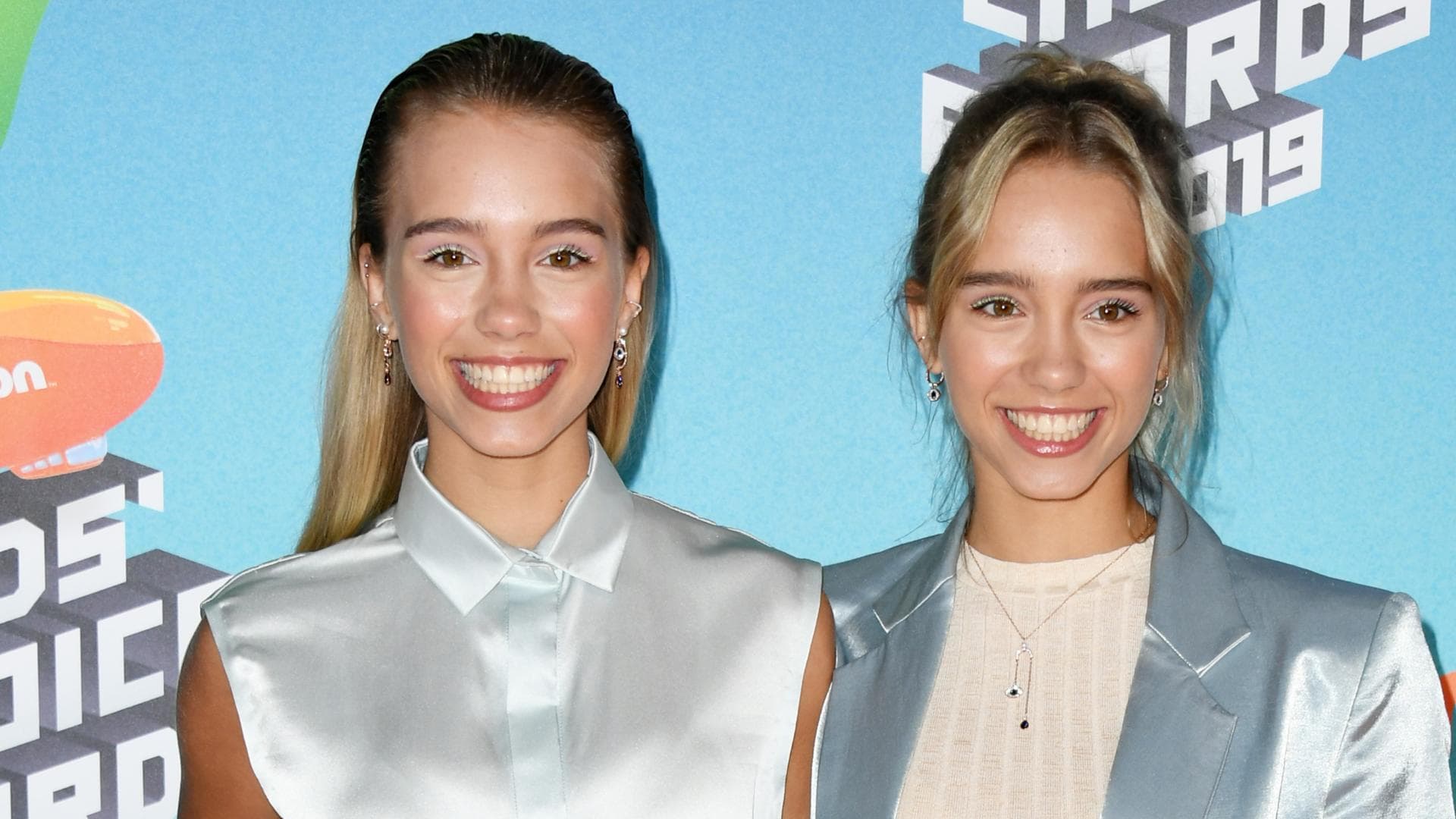 Lisa und Lena starten mit "xLL" auf YouTube durch