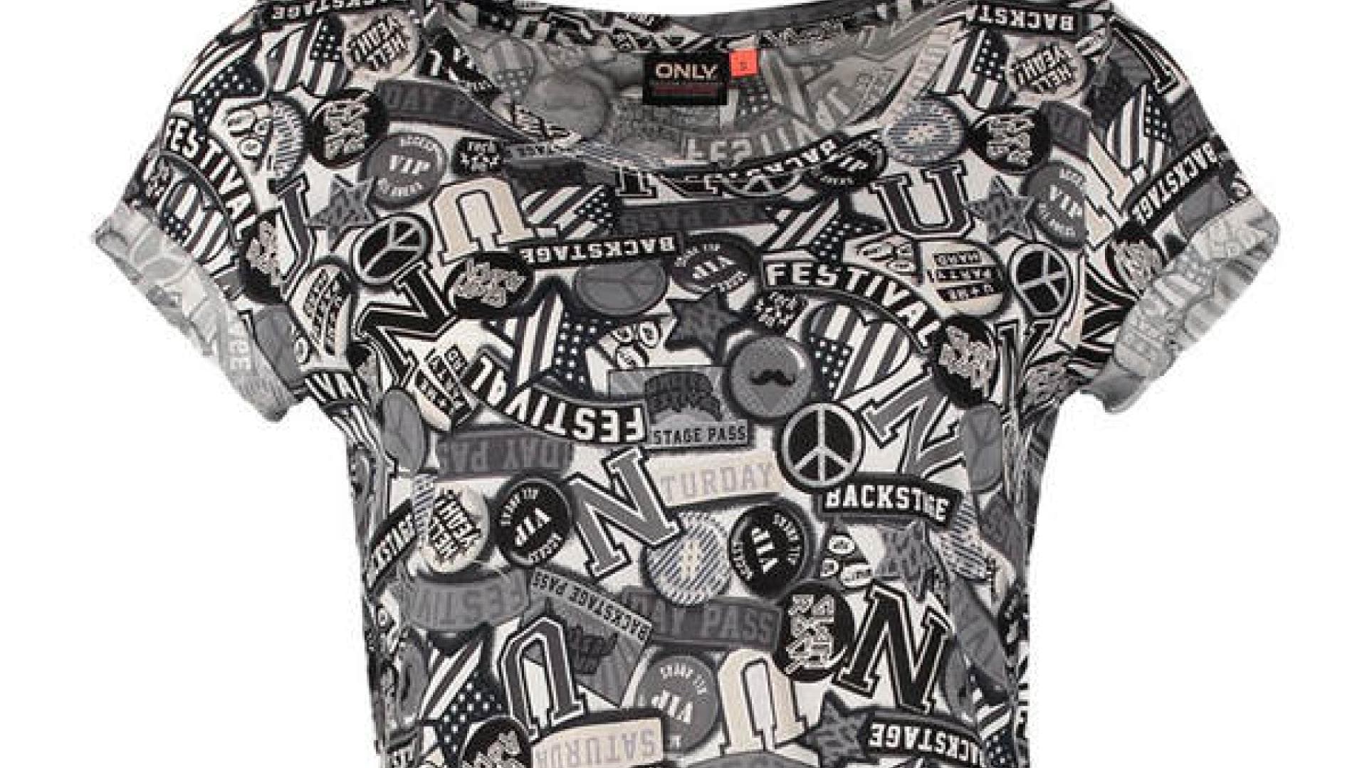 Crop Top Mit Comic Print Von Only