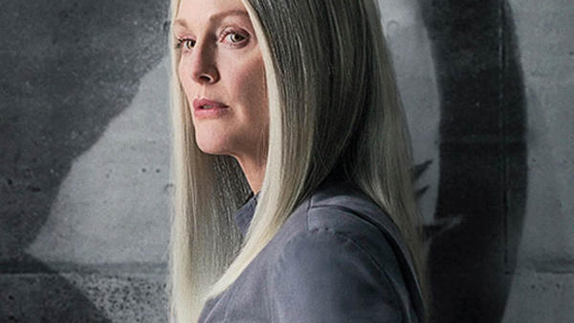 Alma Coin (Julianne Moore) in Distrikt 13