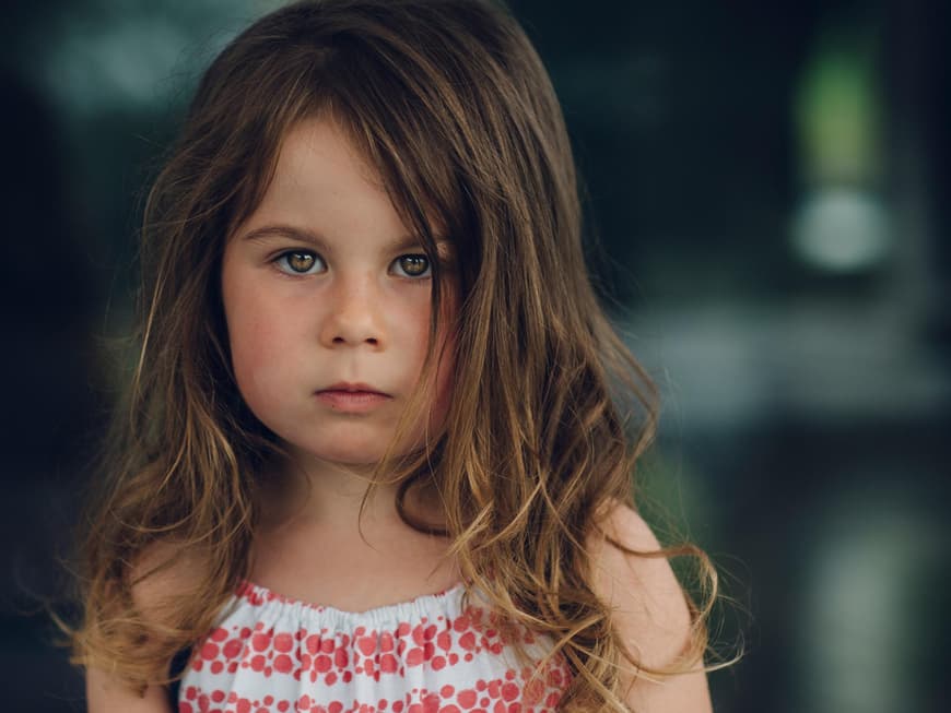 Pubertas Praecox: Emily bekam mit 4 ihre Periode